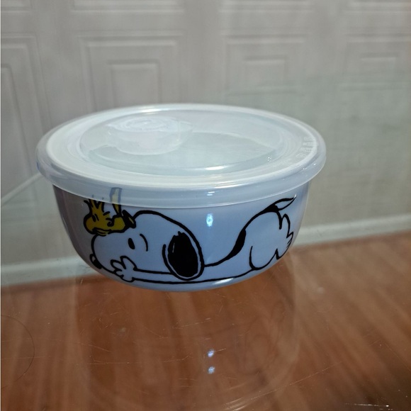 Peanuts | Kitchen | Brand New Snoopy Did Someone Say Food Bowl With Lid ...